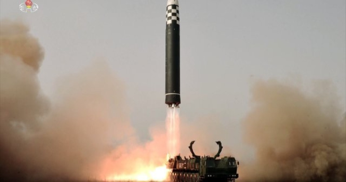 北, ‘화성-17형’ 추정 ICBM 발사…성공 여부 분석 중