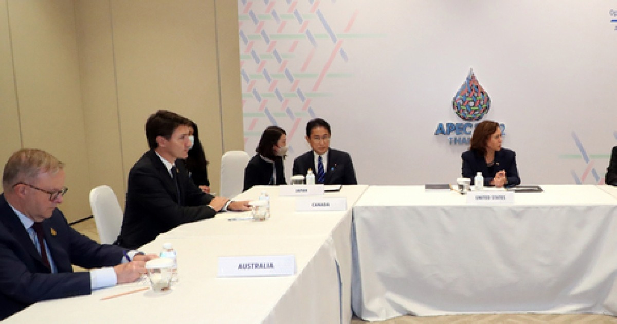 북한 ICBM 발사 규탄하는 APEC 정상 6개국