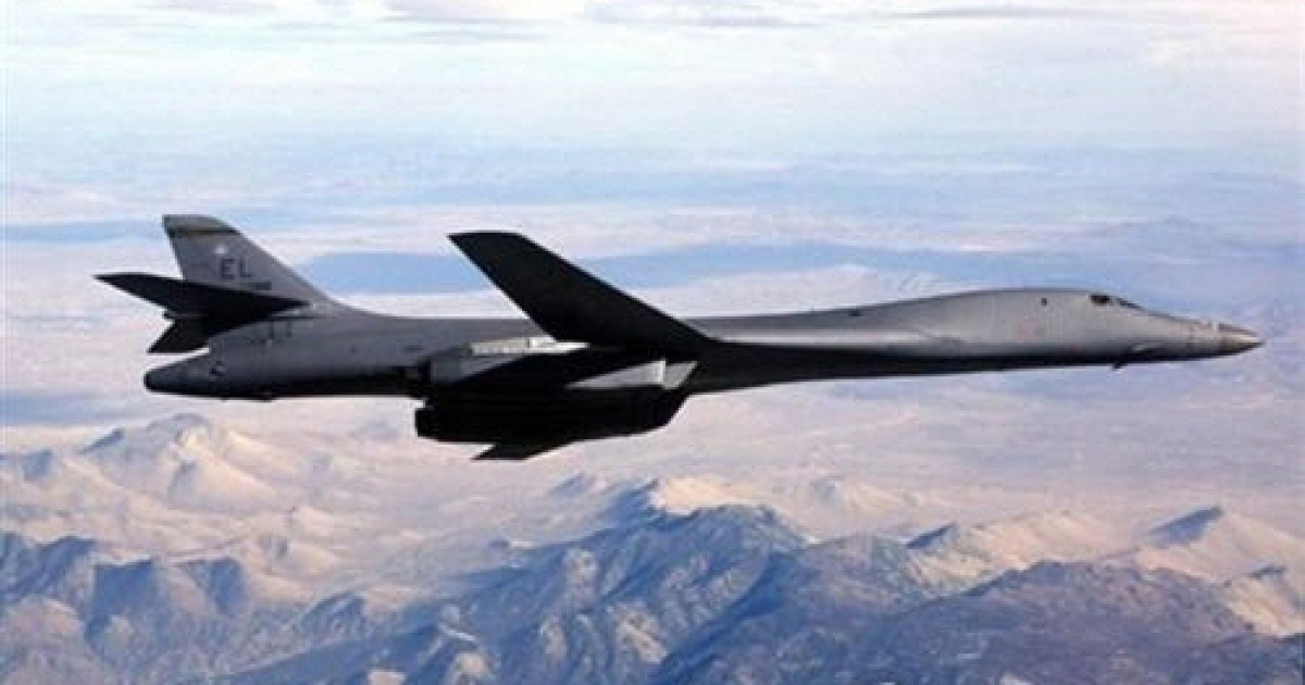 [속보] 전략폭격기 B-1B 韓 재전개…北ICBM 하루만에 무력시위