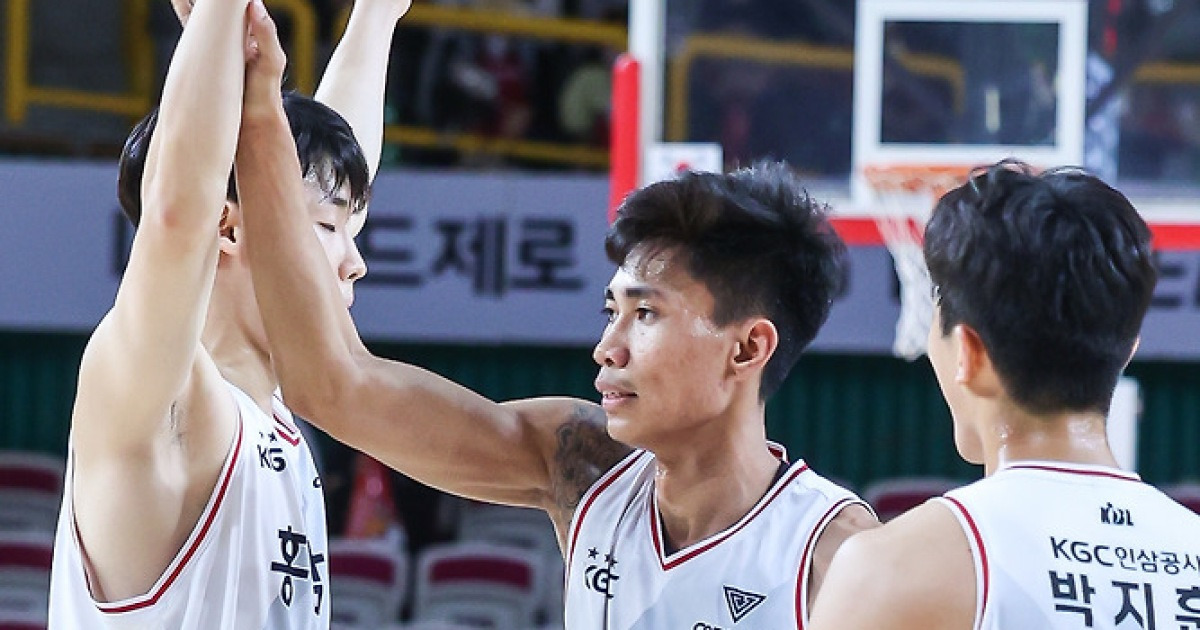 '두 자릿수 득점만 5명' 프로농구 KGC, LG 꺾고 시즌 10승 선착(종합)