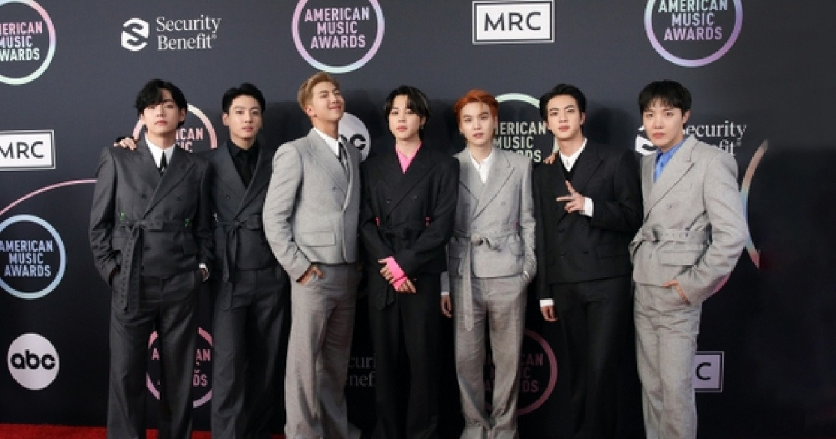 BTS wins Favorite Pop Duo or Group at American Music Awards