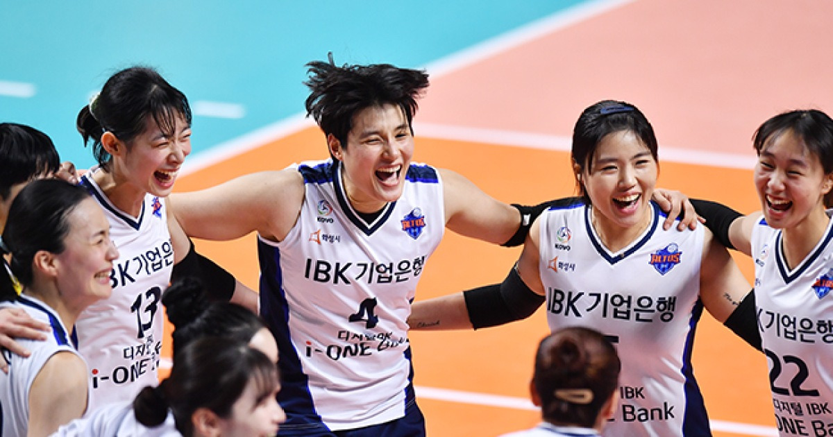 [ST포토] IBK기업은행, GS칼텍스와 접전 끝에 승리!