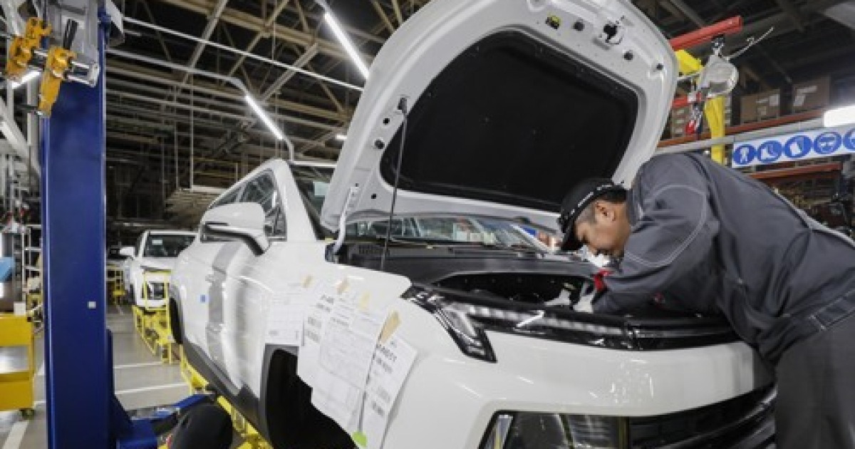 RUSSIA CAR MOSKVICH PRESENTATION