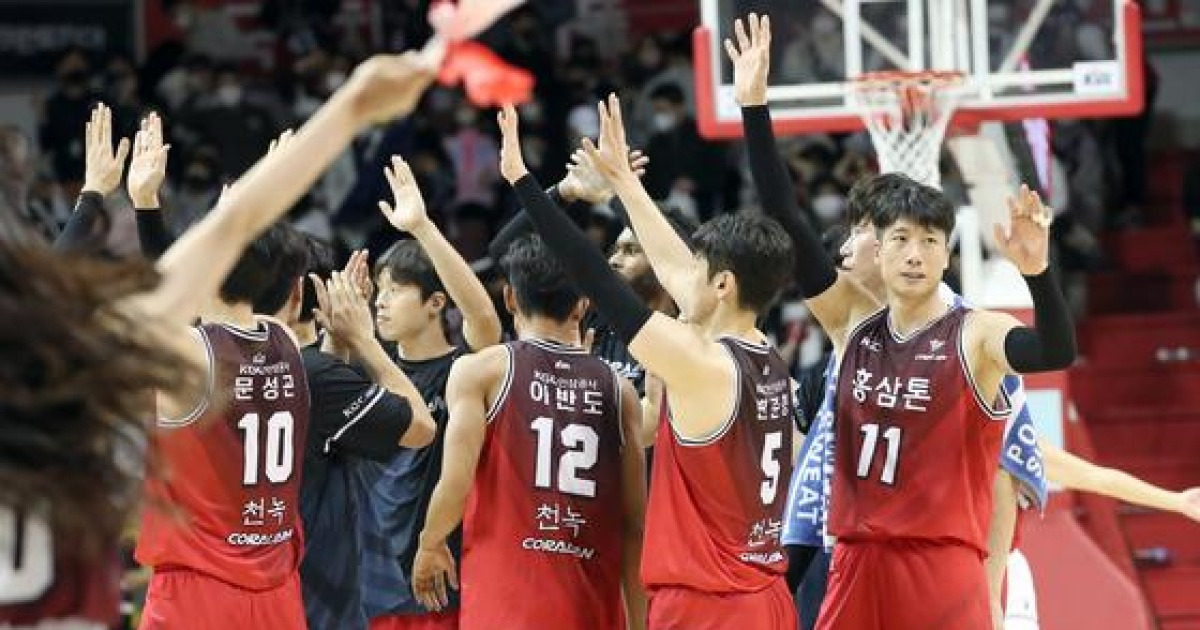 [포토]KGC, SK 잡고 선두 질주