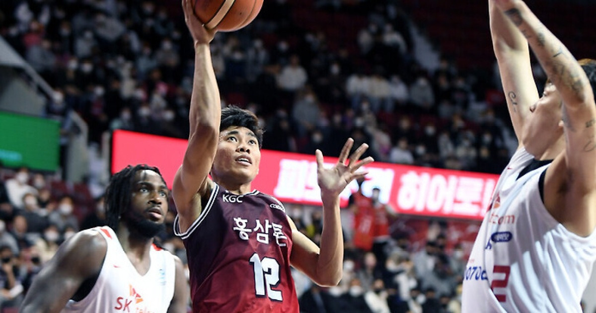 ‘아반도-스펠맨 42점 합작’ KGC, SK 꺾고 파죽의 5연승 질주