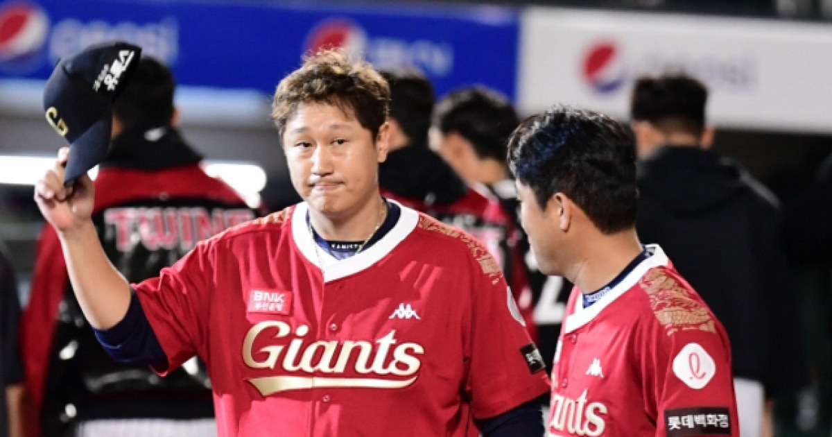 KBO 40년 역사상 최초 사건, 은퇴 선수가 골든글러브 수상?