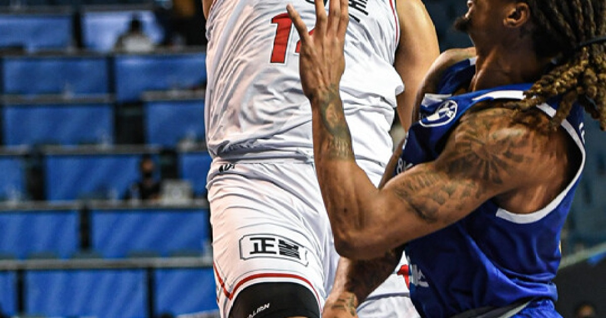 [BK 리뷰] ‘4Q 첫 2분 17초 지배’ KGC인삼공사, 삼성 격파 … 단독 1위 유지