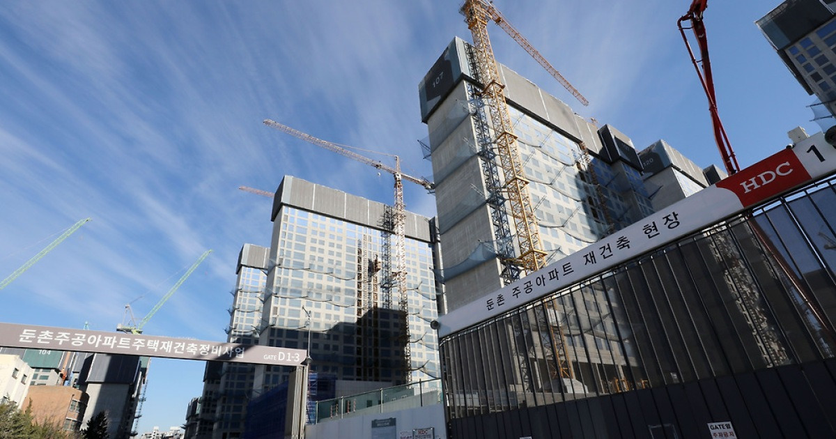 둔촌주공 1순위 경쟁률 3.7대 1 그쳐... “여론 압박에 수요자들 부담 느꼈을 것”