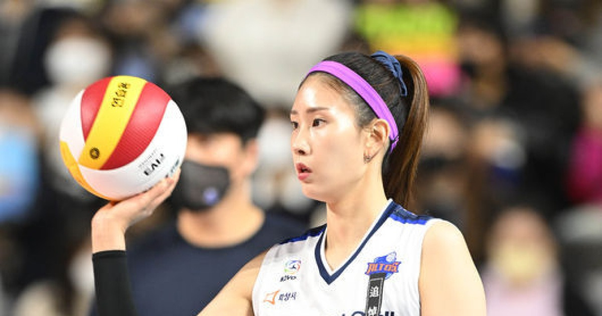 IBK 첫 3-0 승리 이끈 김수지, "PO 진출+900블로킹 목표" [대전 톡톡]