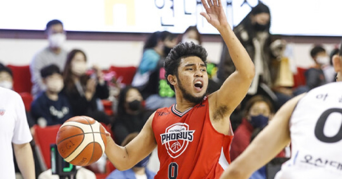 [BK 리뷰] ‘아바리엔토스+프림 4Q 맹활약’ 현대모비스, KT 꺾고 단독 2위