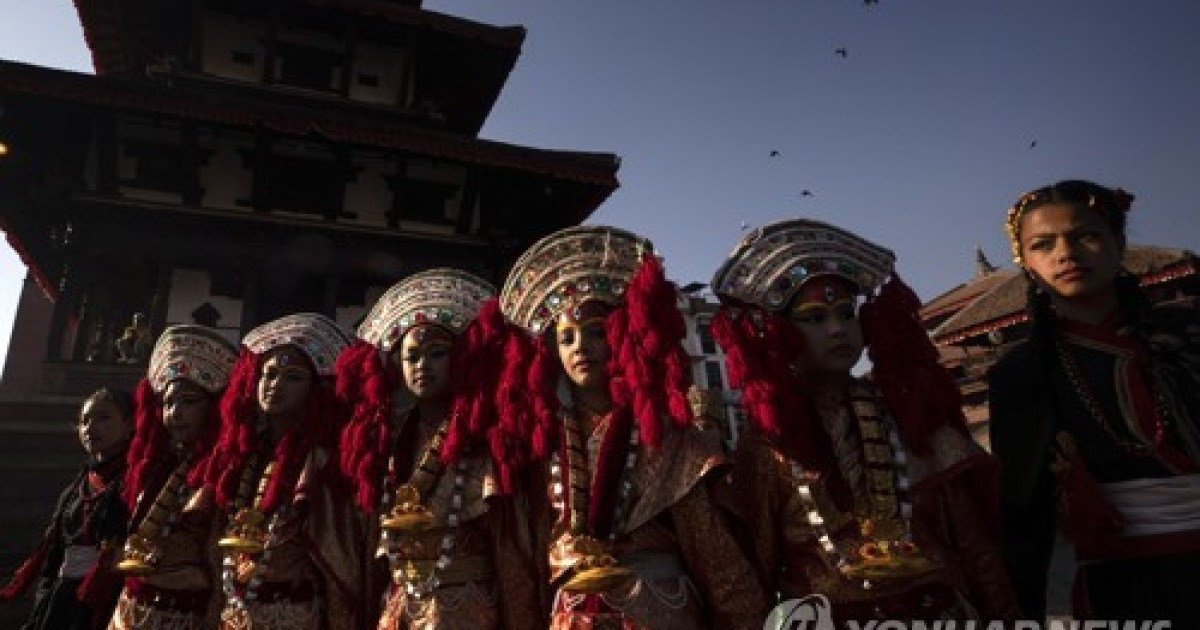 NEPAL CUSTOMS TRADITIONS