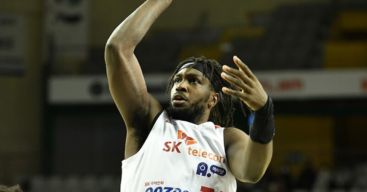 [BK 리뷰] ‘워니 26점’ SK, DB 꺾고 5할 승률 맞춰