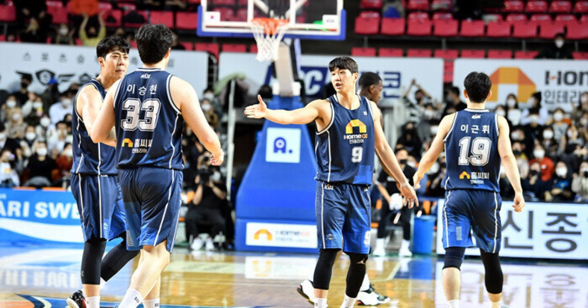 [뒷북STAT] 홈 접전 약한 KCC, 5점 차 이내 승부 홈 9연패