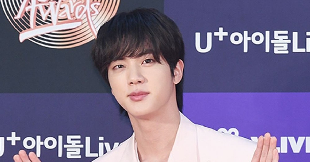 잠시만 안녕...BTS 맏형 진 오늘(13일) 입대 [종합]