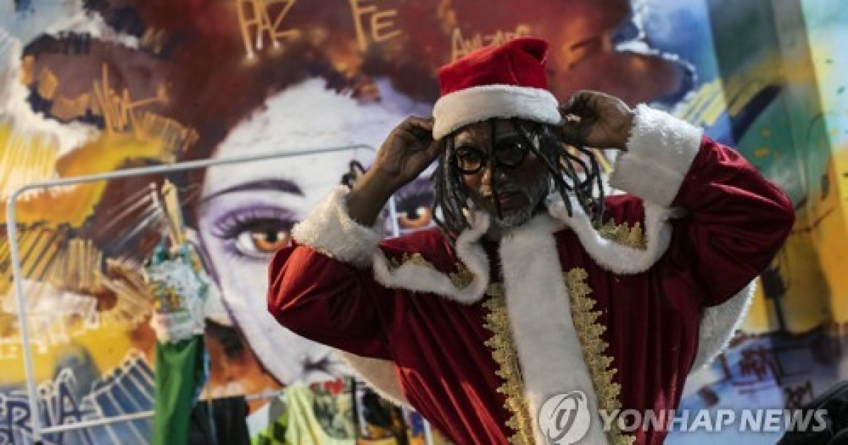 Brazil Black Santa
