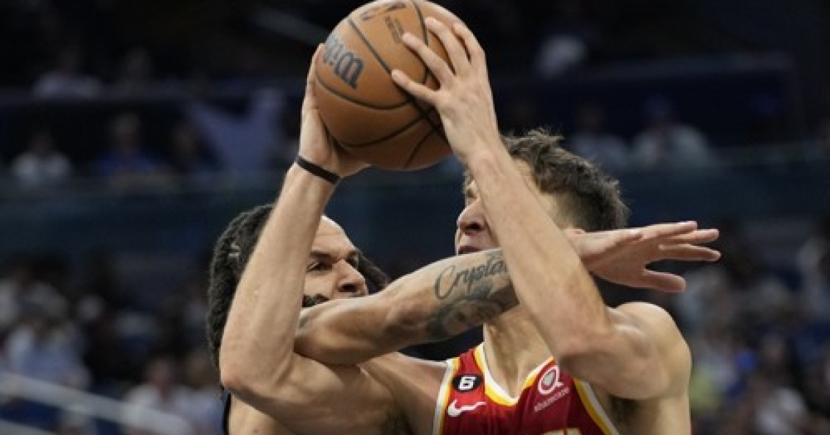 Hawks Magic Basketball