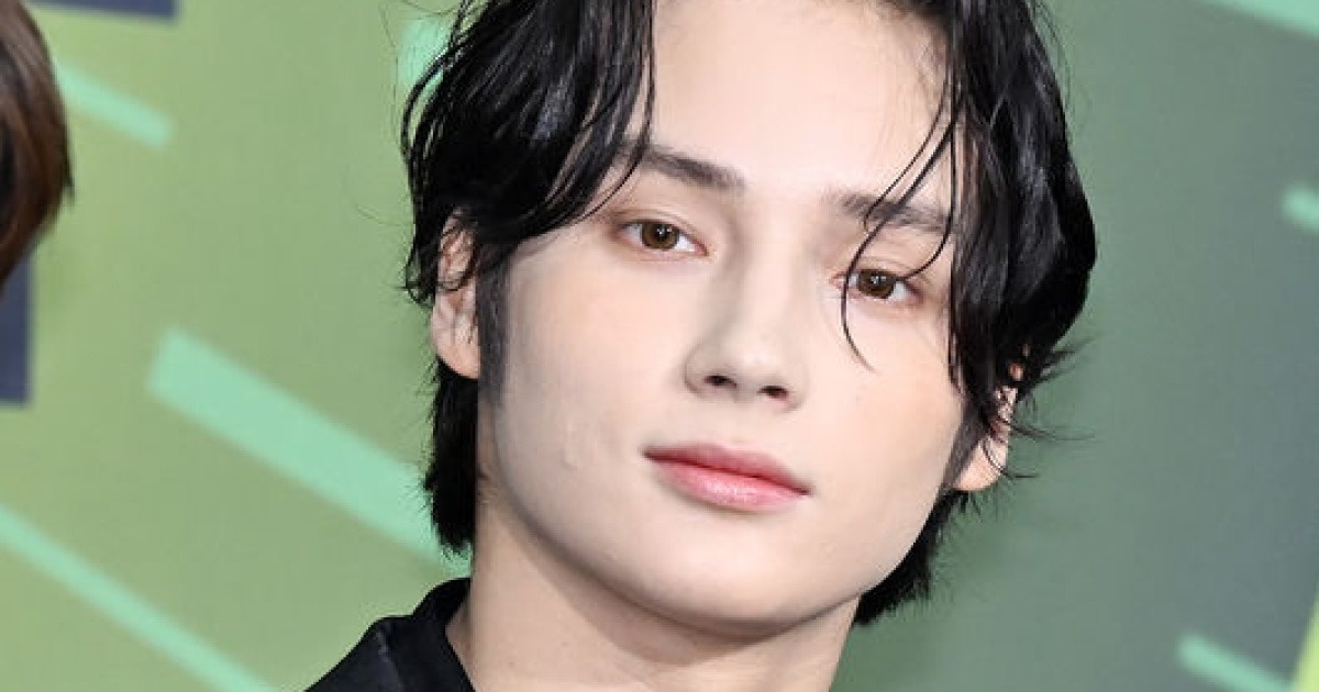 TXT 휴닝카이,'내 눈빛에 빠져봐' [사진]