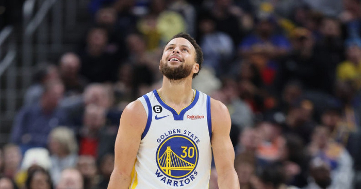 GSW, 커리 어깨 수술 피해…최소 3주 결장 예상[NBA]