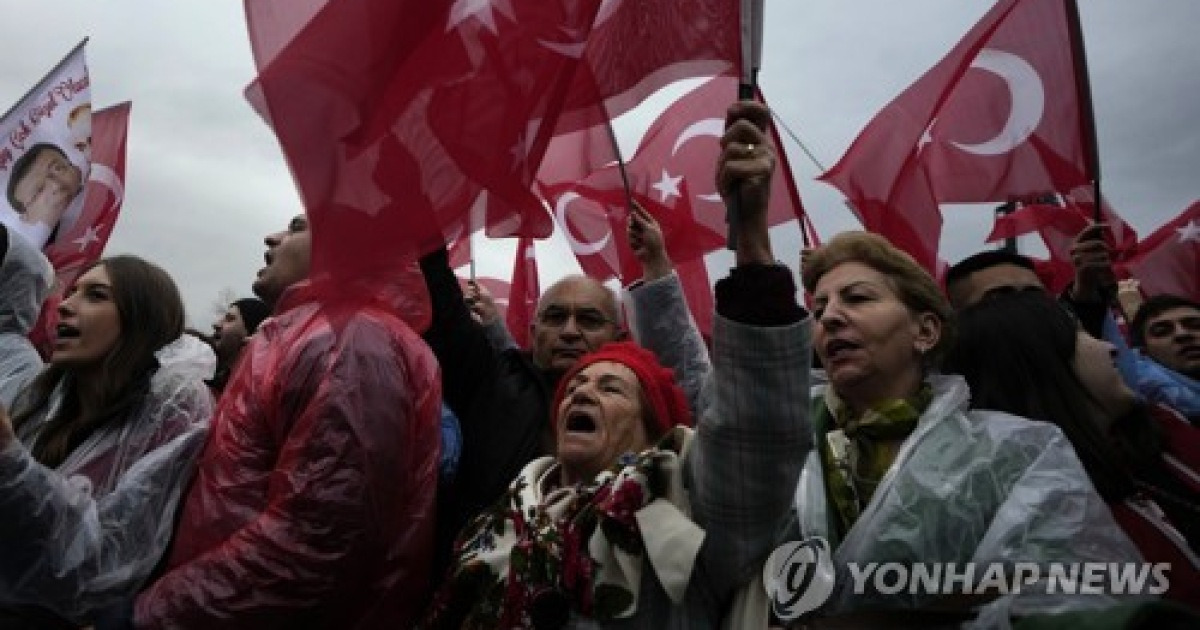 Turkey Mayor Convicted