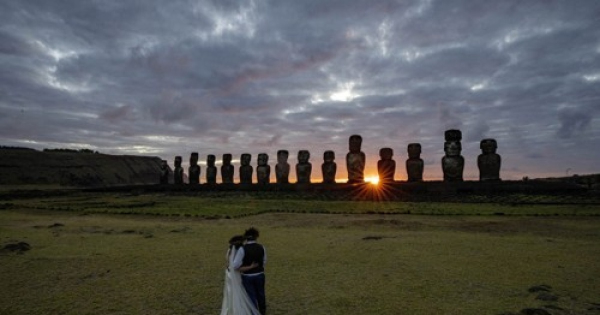 Easter Island - Fire Among the Moai