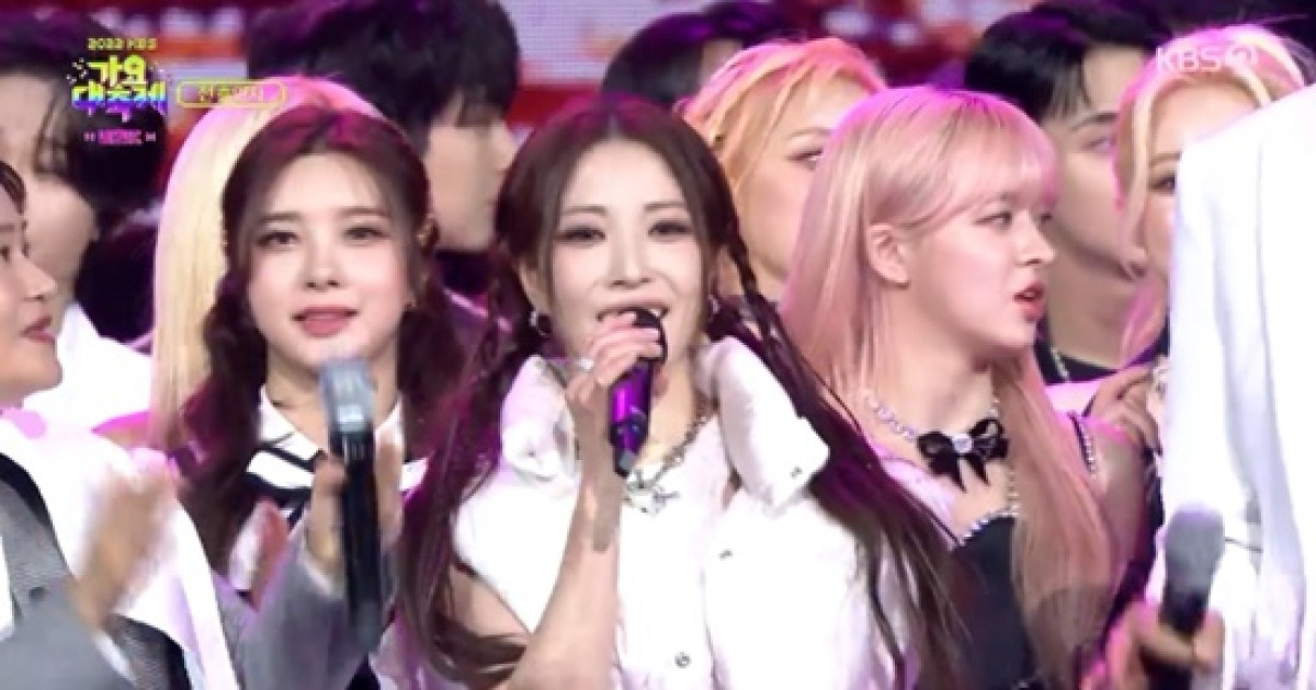 엔딩은 진짜 Y2K 보아 '넘버원'…코요태→뉴진스 세대 통합 (종합)[KBS 가요대축제]