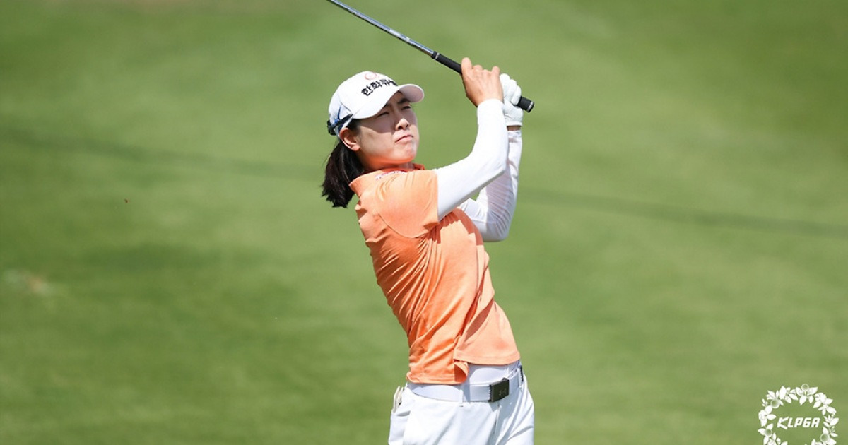 이정민, KLPGA투어 'PLK 퍼시픽링스코리아' 역전 우승...통산 10승