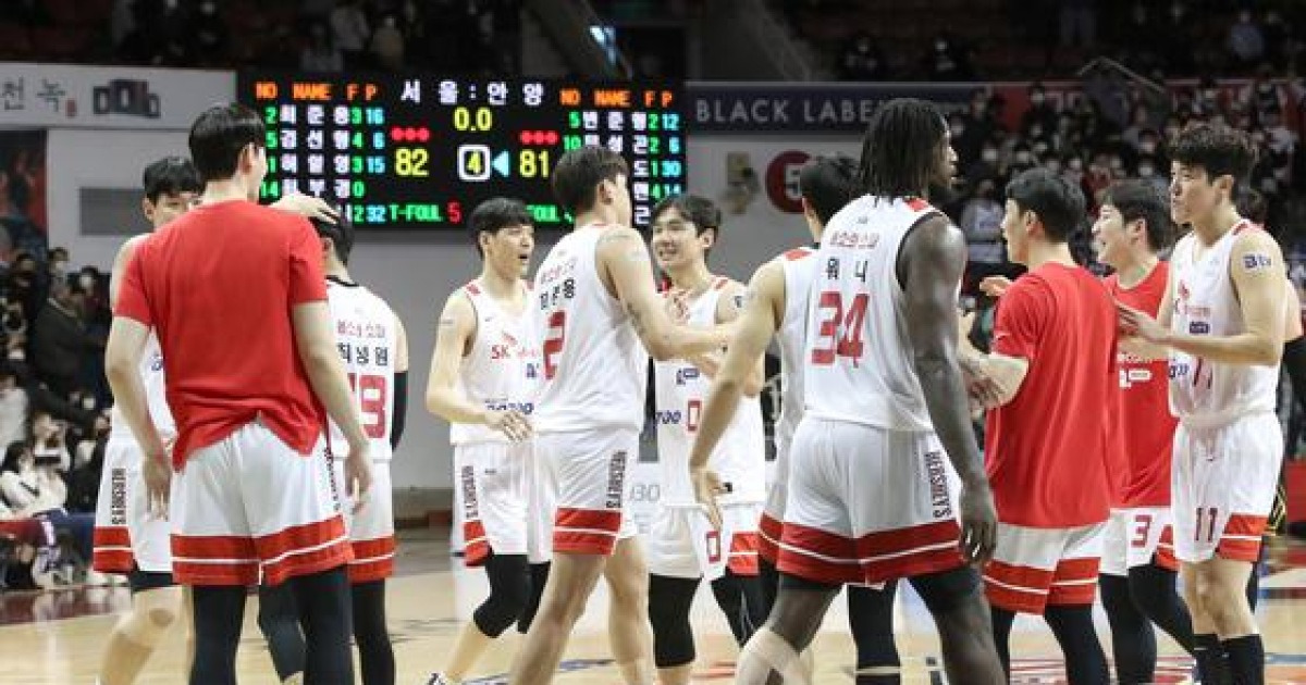 [포토] SK, KGC에 1점차 진땀승