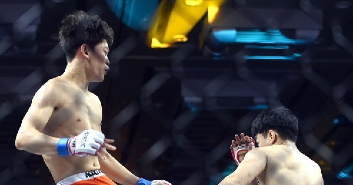 ‘니킥 TKO’ 로드FC 연말대회 문 화려하게 연 손재민