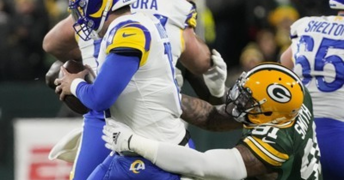 Rams Packers Football