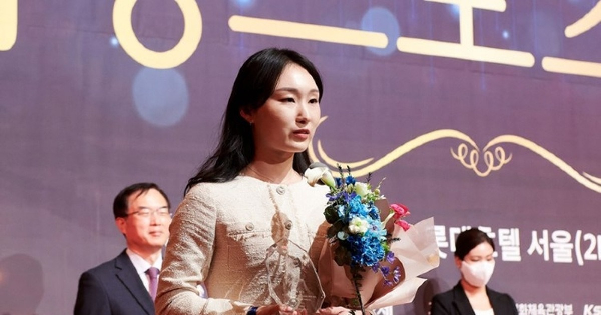 ‘쇼트트랙 여제’ 최민정, 2022 MBN 여성스포츠대상 수상