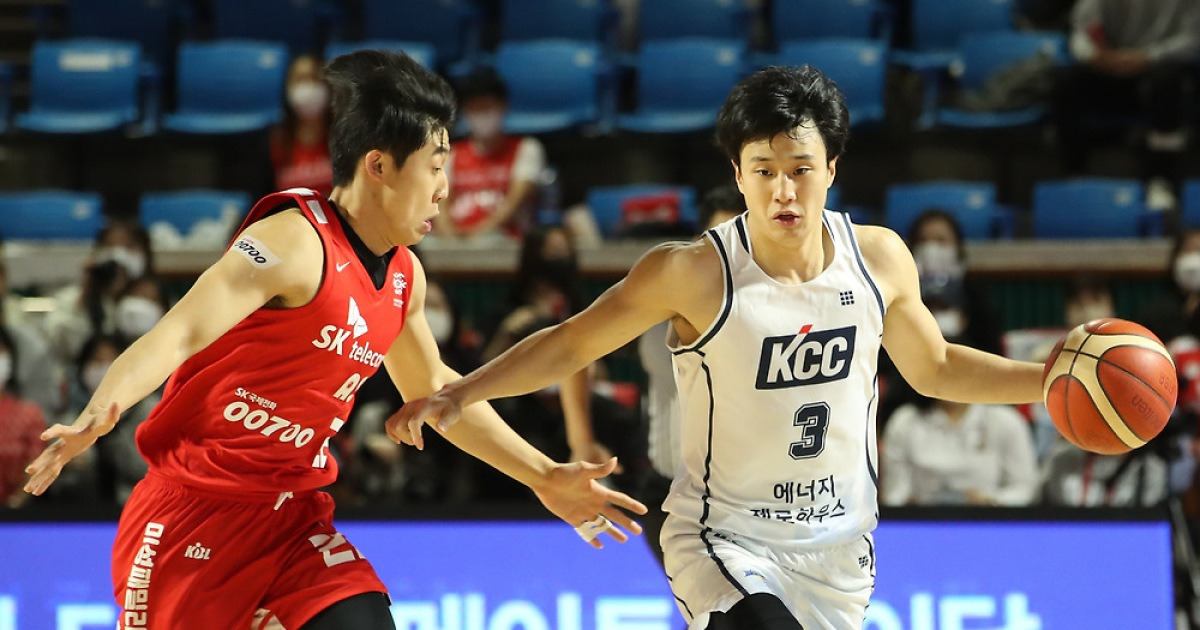 '허웅 23점' KCC, LG 6연승 저지하고 3연승…5할 승률 눈앞