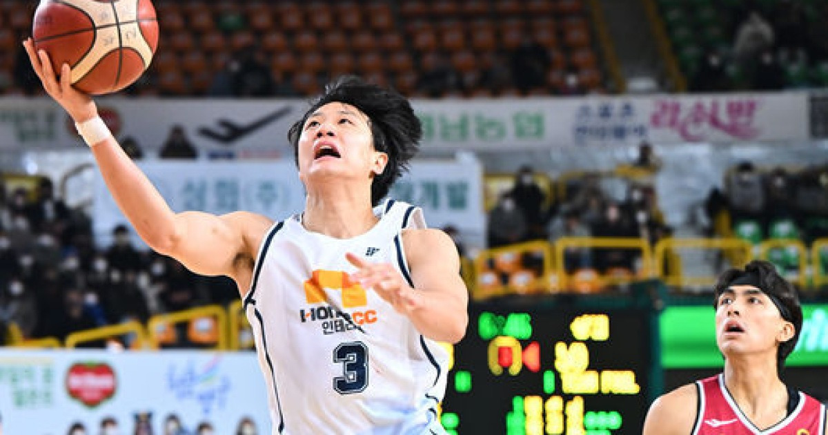 '허웅 23점-라건아 더블 더블' KCC, LG 6연승 저지...3연승 질주