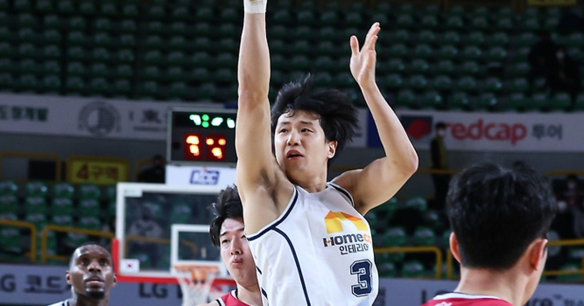 허웅-라건아, 46득점 합작···KCC, 드디어 LG 잡았다