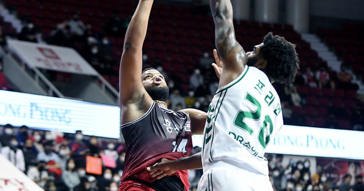 [KBL 리뷰]'스펠맨 맹폭'KGC, DB전 7연승…KCC, 가스공사 잡고 4연승