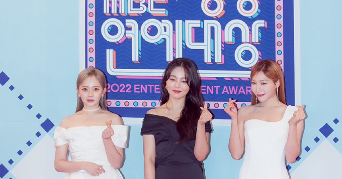 [bnt포토] 정지소-박혜원-소연 '백흑백, 완벽한 드레스조합'(mbc연예대상)