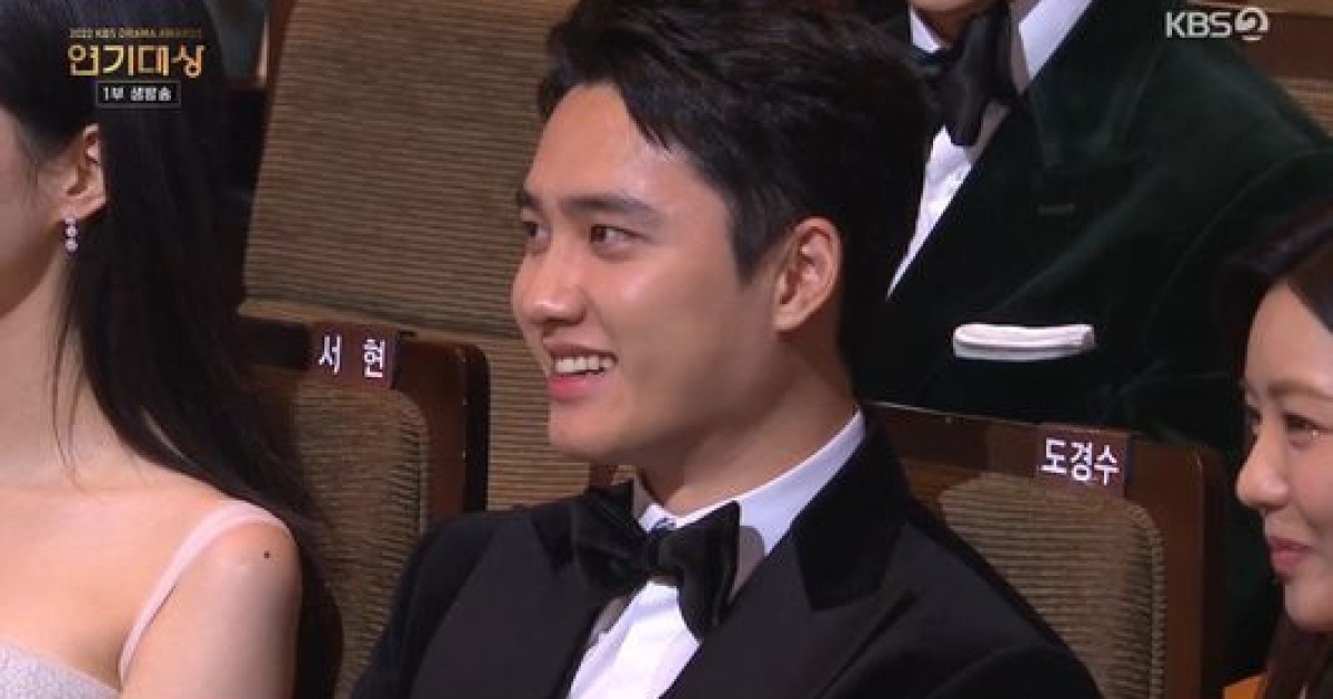 전현무, KBS에 "친정인데 상 주는 거 없어···도경수에 묻어 가고 싶다"[2022 KBS 연기대상]