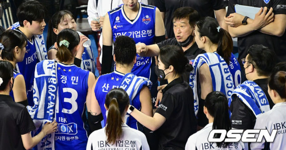 IBK 3연패 부진에 ‘버럭호철’ 등장…“별로 마음에 안 든다” [화성 톡톡]