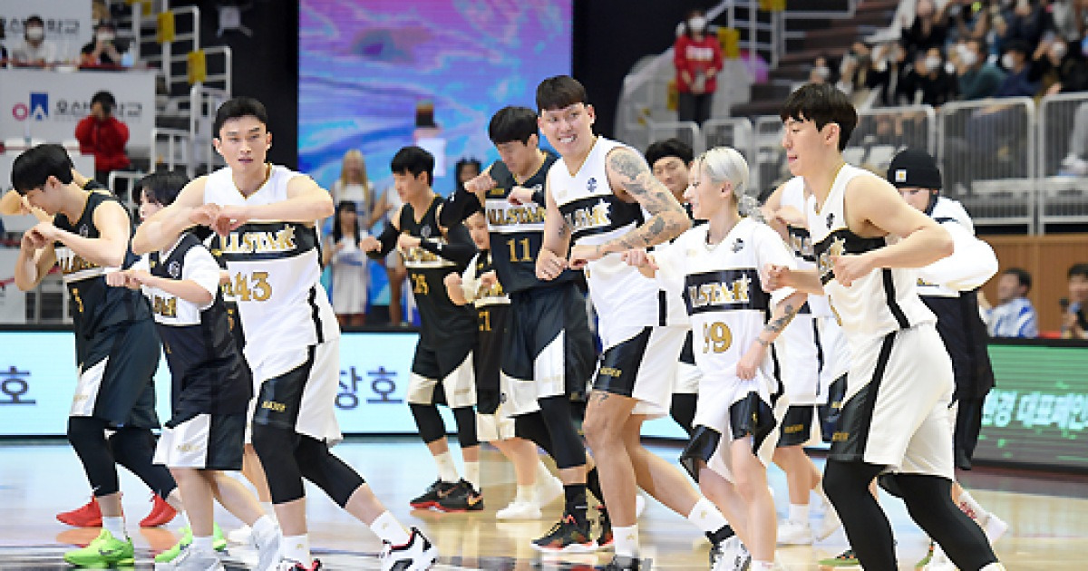[MD포토] 댄서로 변신한 KBL 올스타 선수들