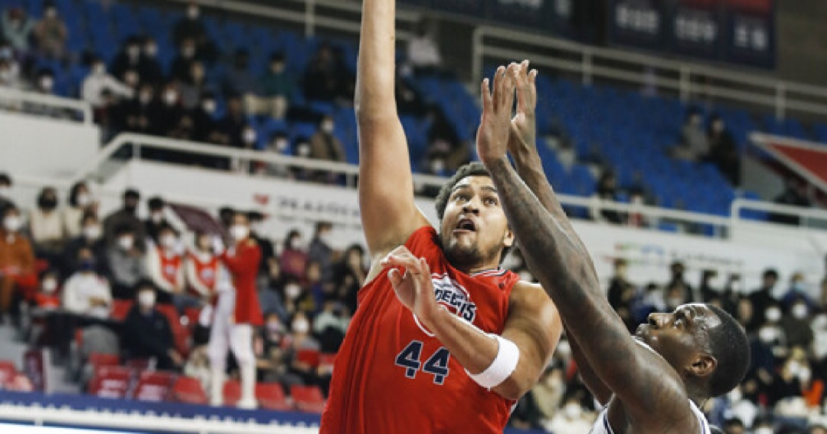 [BK 리뷰] ‘속공의 위력’ 현대모비스, KCC전 5연승 질주