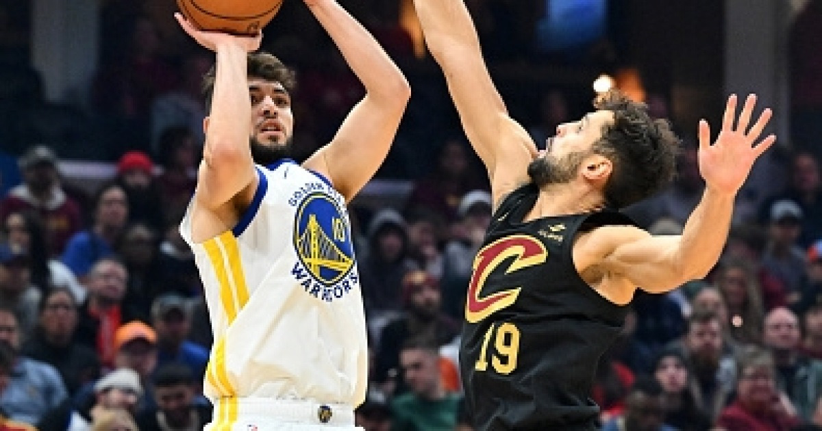 '커리도 없고, 탐슨도 없는데...' GSW, CLE에 120-114 승리