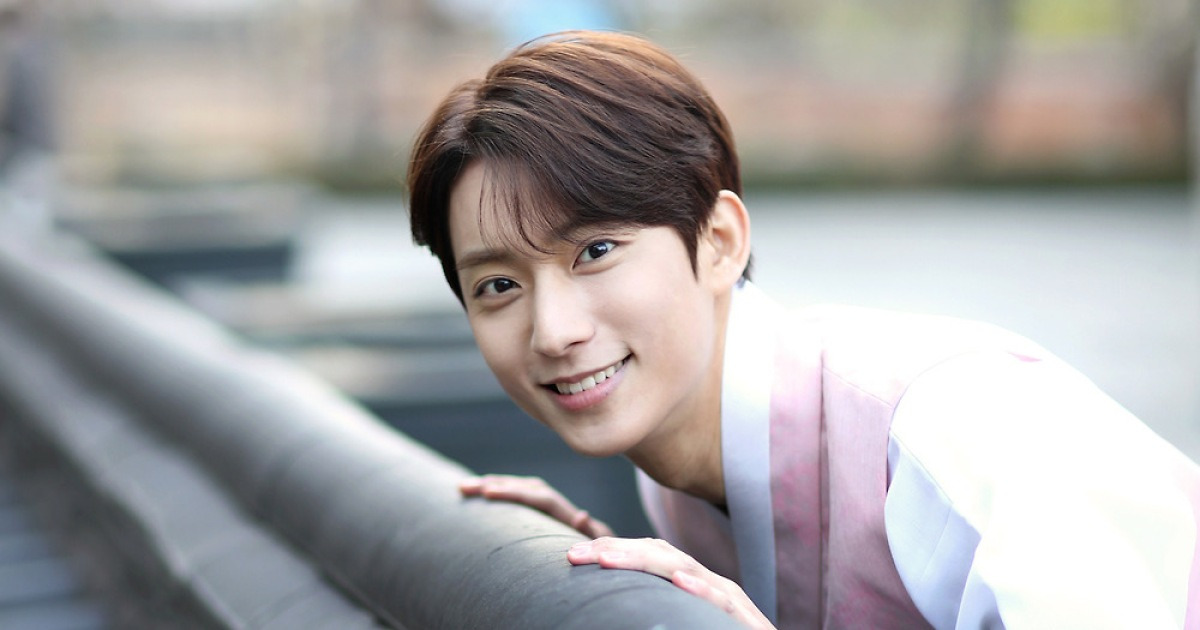 공찬 "B1A4 멤버들과 자주 만나…완전체로 빨리 나오고파" [한복인터뷰]②