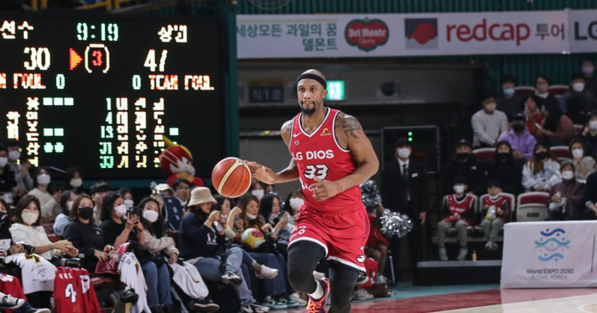 이관희 3Q 연속 11점··· 창원LG, KCC 완파하고 4연승