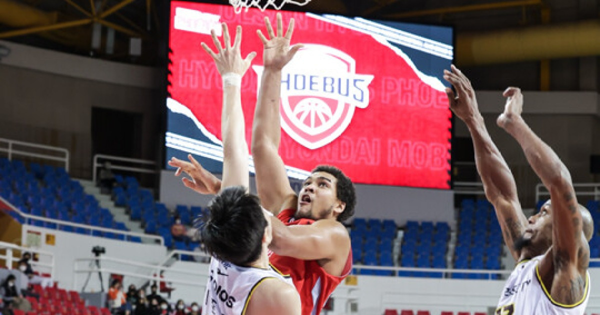 [BK 리뷰] ‘3Q 마지막 4분 30초 동안 12-1’ 현대모비스, LG 원정 8연승 저지 … 쌍둥이 감독 맞대결 결과는 2승 2패