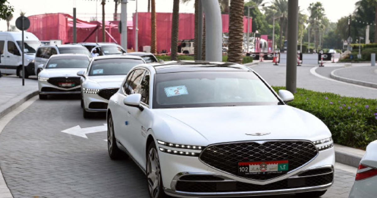 ‘귀빈’ 모신 순백의 제네시스 G90…UAE 의전차량으로