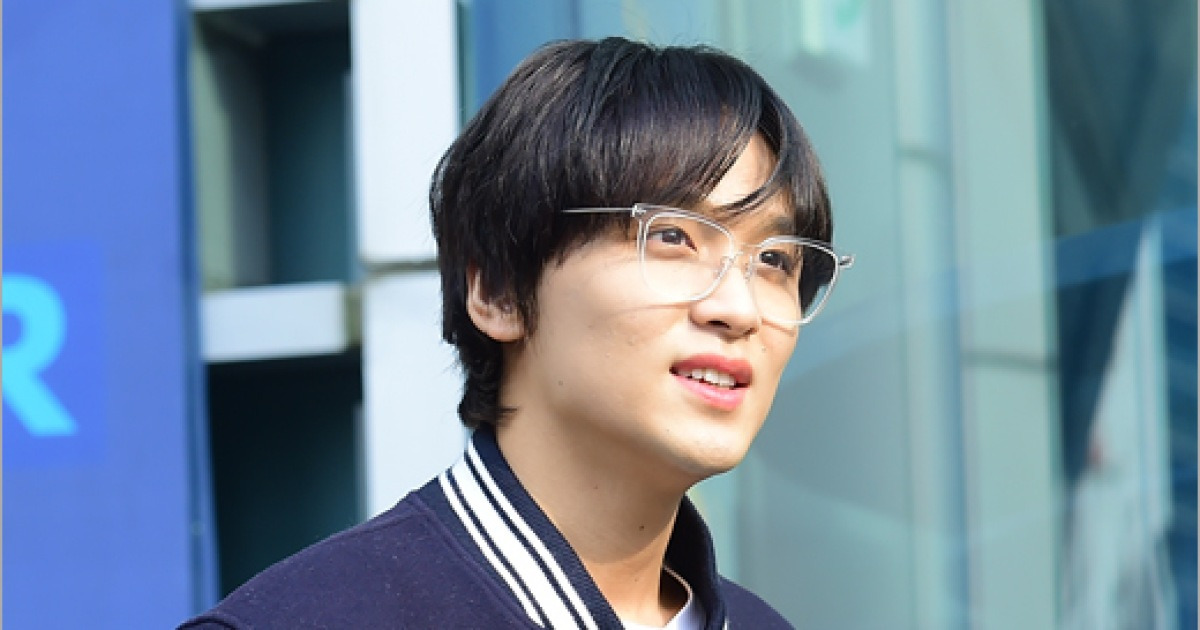 [MD포토] NCT 127 해찬 '안경 잘 어울리죠'