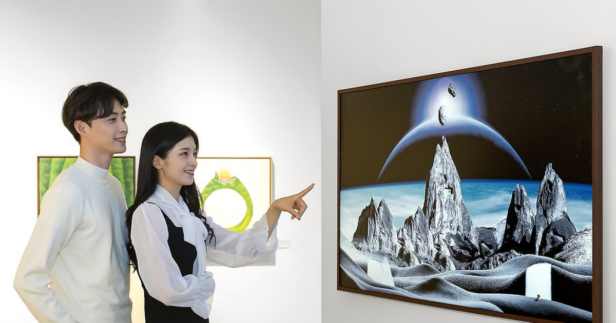"NFT 작품 더욱 생생하게"…삼성전자, Neo QLED 8K로 전시회