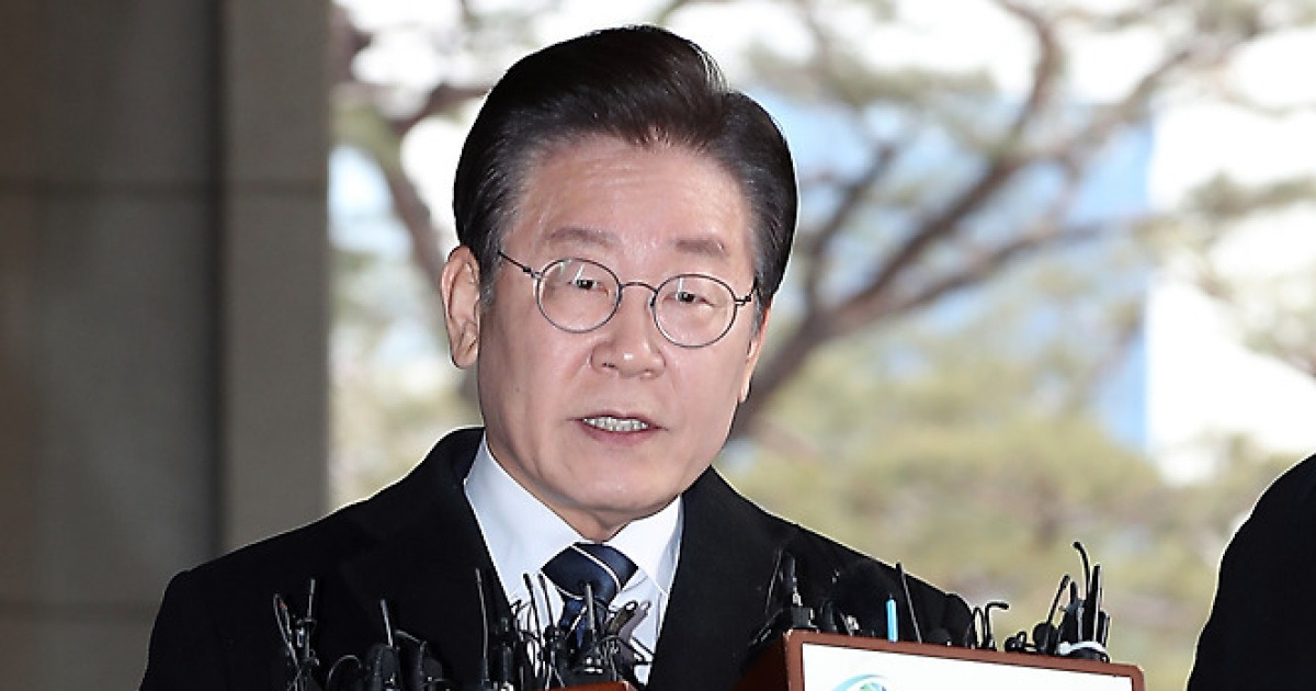 입장 밝히는 이재명 대표
