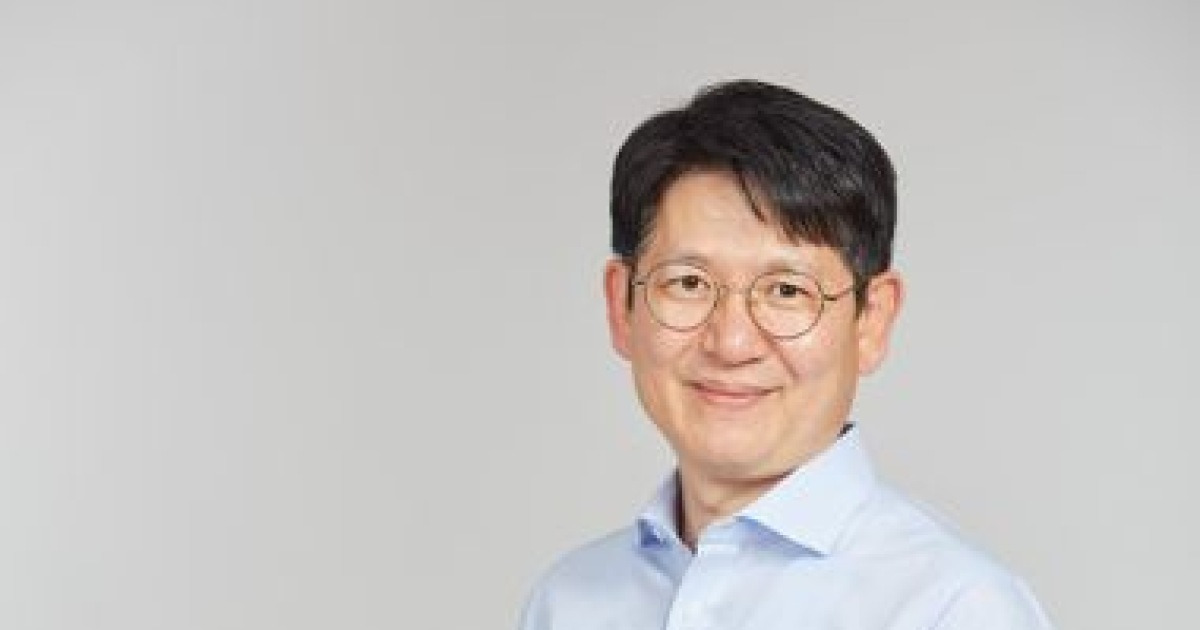 [fn마켓워치] 한 발 물러선 KCGI..오스템임플란트 공개매수에 응한다