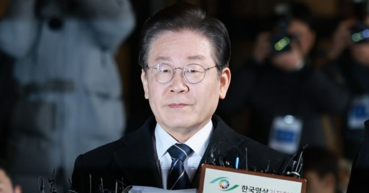 [속보] 대장동 의혹 이재명 2차 조사 11시간 만에 종료