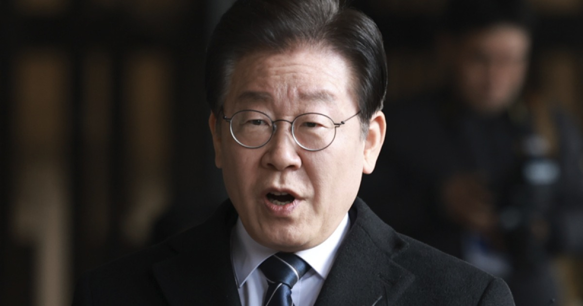 이재명 9시간 30분 만에 2차 조사 종료…조서 열람 중